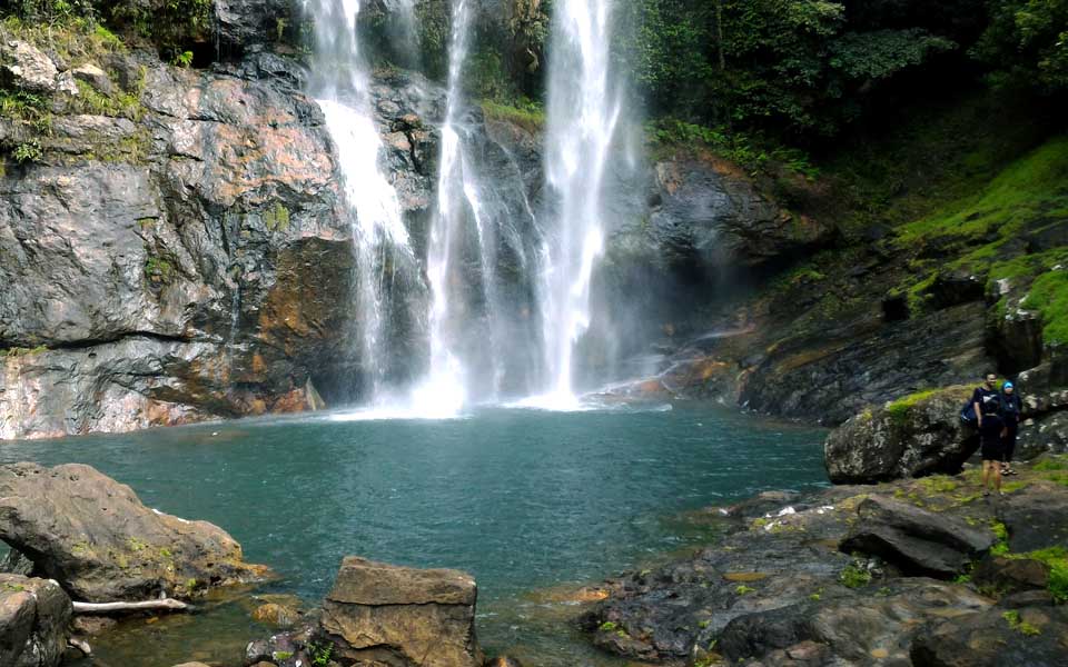 Legenda Air Terjun Cunca Rami » Boleh Merokok