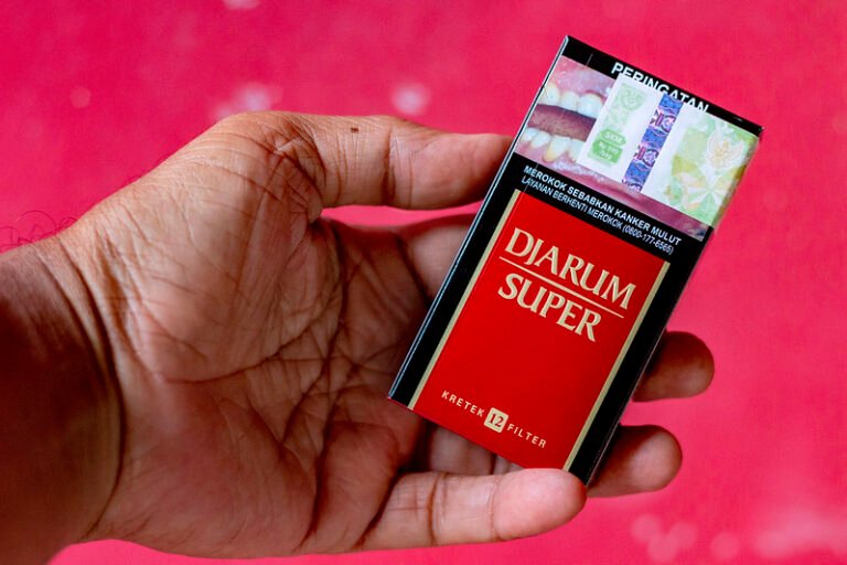 5 Merek Rokok Paling Enak dan Pas untuk Pemula