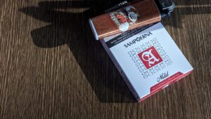 5 Merek Rokok Paling Enak dan Pas untuk Pemula