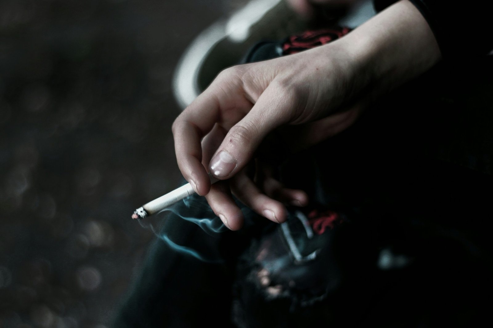 Sebatang Rokok bikin Saya Tenang dan Terus Produktif Bekerja